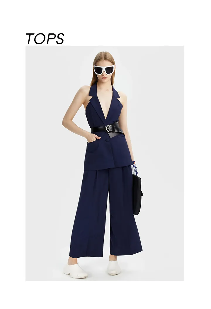 NEW IN READY-TO-WEAR LOOKBOOK MEMBERSHIP SOCIAL RESPONSIBILITY ABOUT US